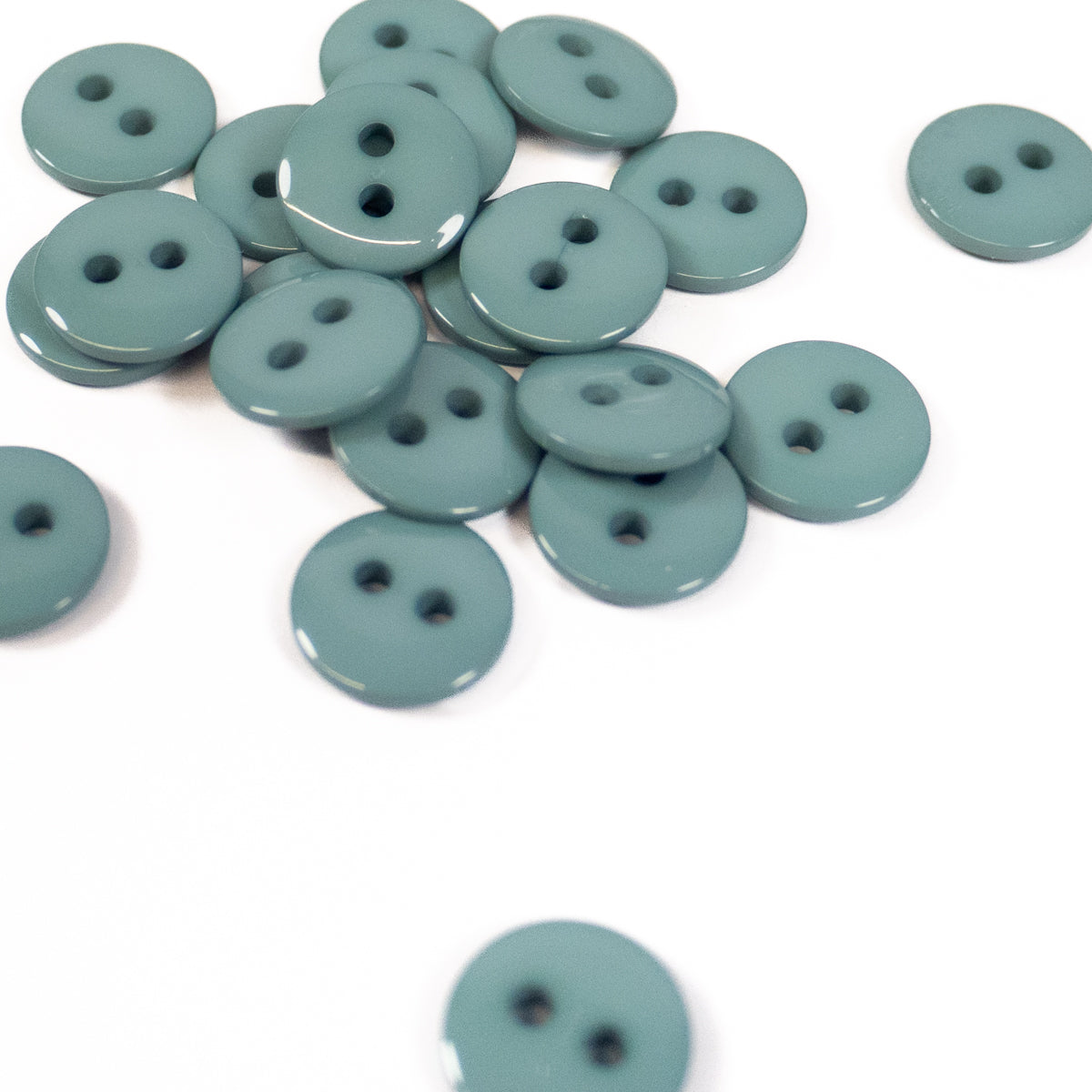 Bouton brillant 2 trous - 10, 12 et 15 mm - Aqua – ikatee
